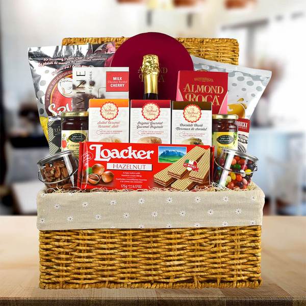 Purim Gift Baskets | Kosher food and wine gifts, USA Delivery - Gifting ...